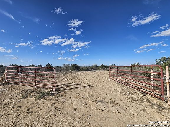 000 Ward Ranch Road, Comstock, TX 78837 | MLS #1761881 | Zillow