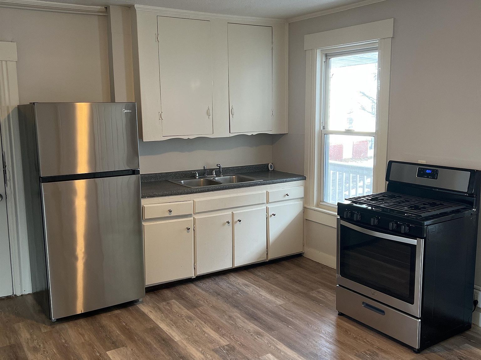 190-2 Spruce St, Manchester, NH 03103 | Zillow
