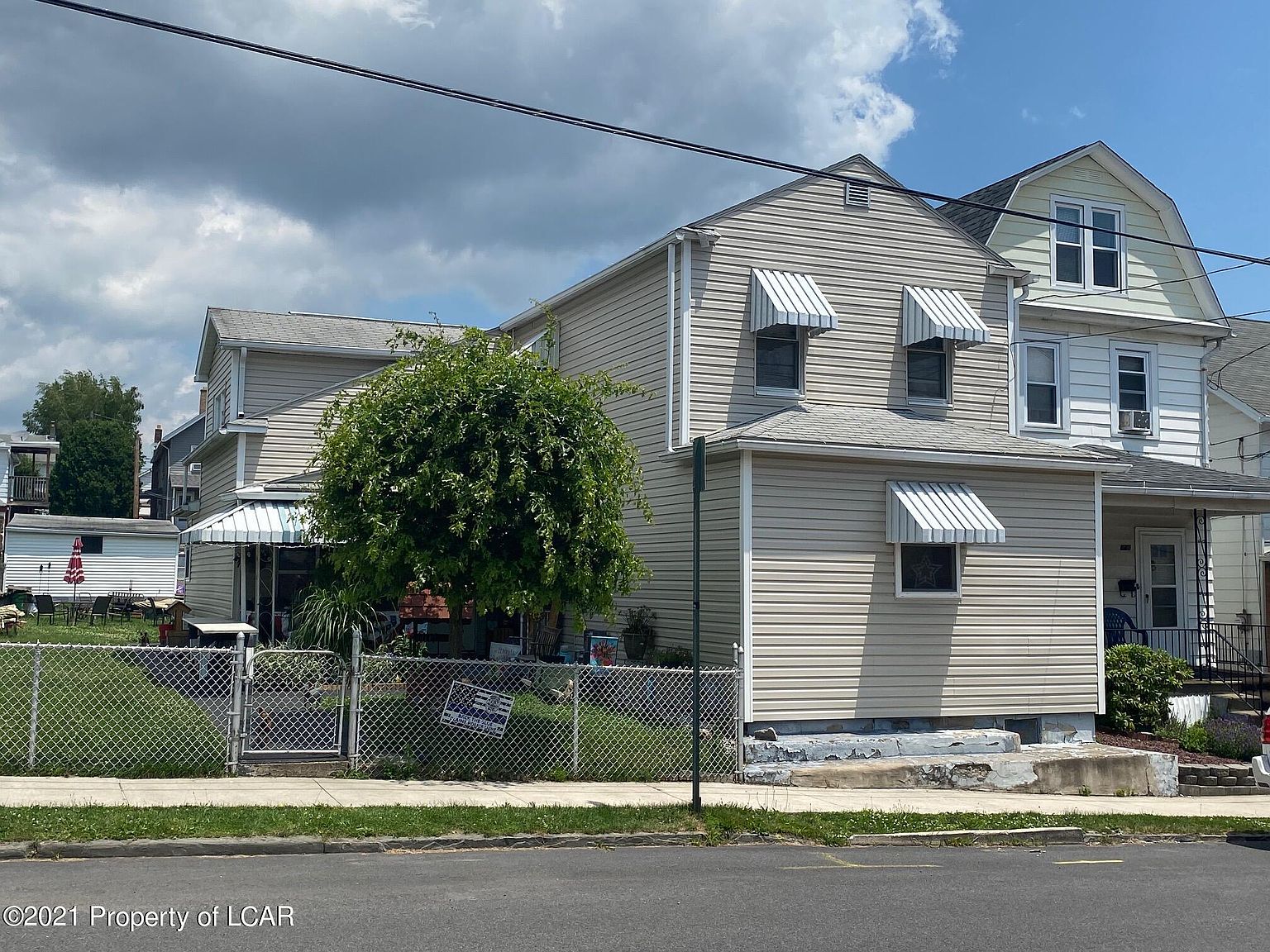 64 Miner St, Hudson, PA 18705 | Zillow