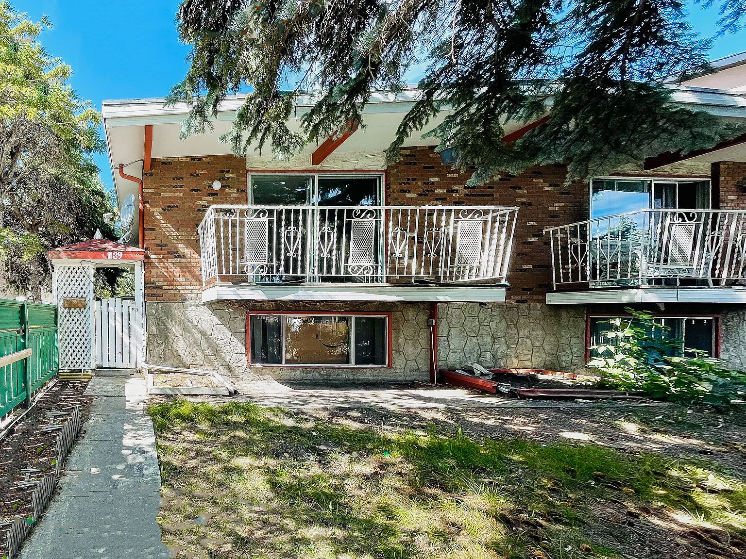 1139 39th St SW #1139, Calgary, AB T3C 1V3 | Zillow