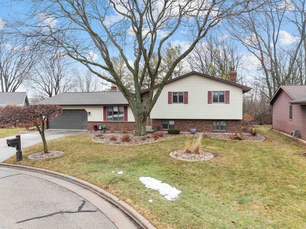 54914 Real Estate - 54914 Homes For Sale | Zillow