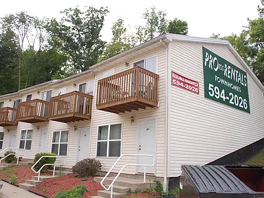 Richland Avenue Townhomes - 1 Pomeroy Rd Athens OH | Zillow