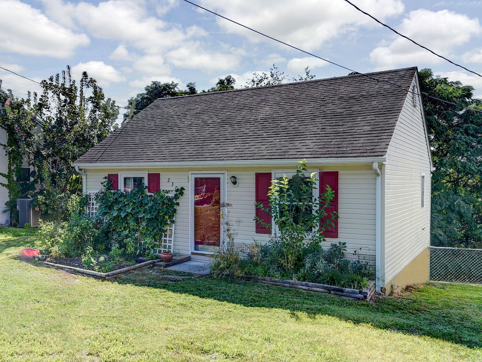 2307 Moir St NE, Roanoke, VA 24012 | Zillow