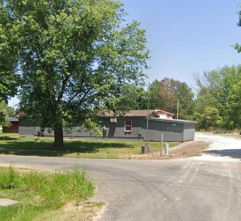 120 S Oak St, Loraine, IL 62349 | Zillow