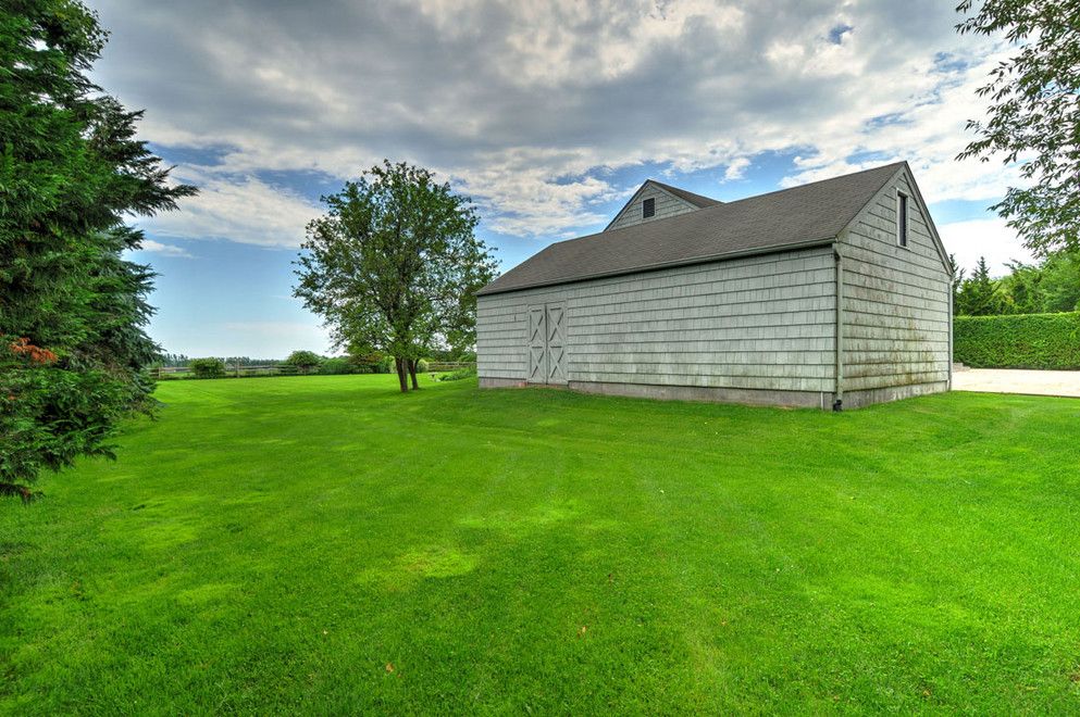 335 Lopers Path, Bridgehampton, NY 11932 | Out East