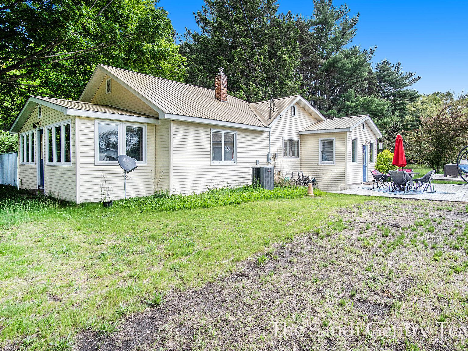 9270 Whitbeck Rd, Montague, MI 49437 | Zillow