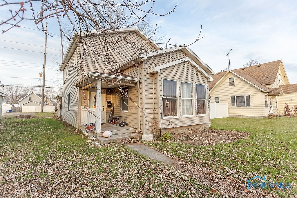 711 Main St, Delta, OH 43515 | Zillow