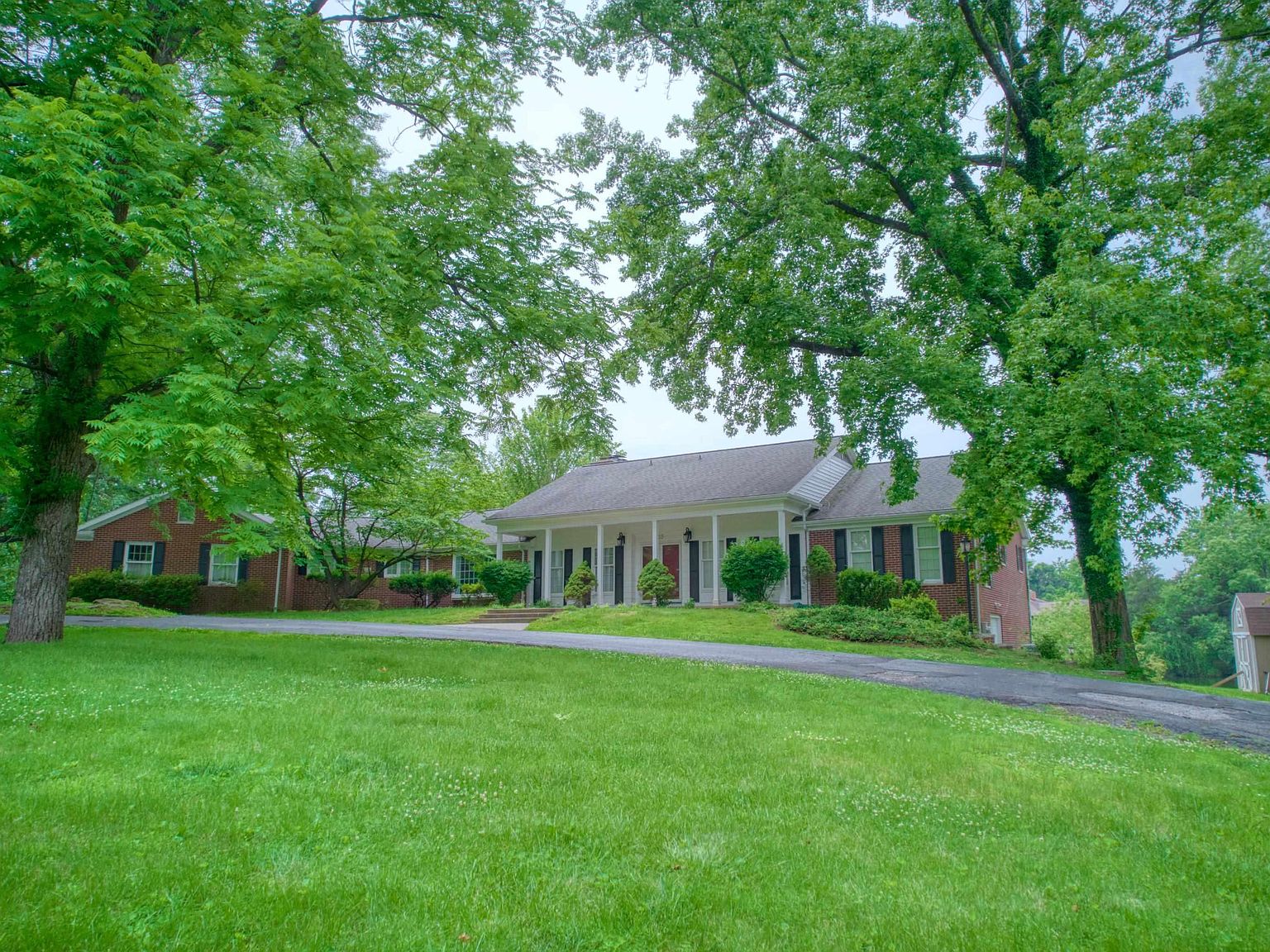 55 View Valley Dr, Carbondale, IL 62903 | Zillow