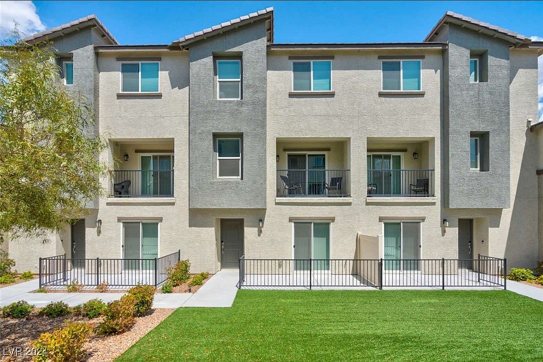 2843 Azure Breeze Ln #3, Las Vegas, NV 89183 | MLS #2610680 | Zillow