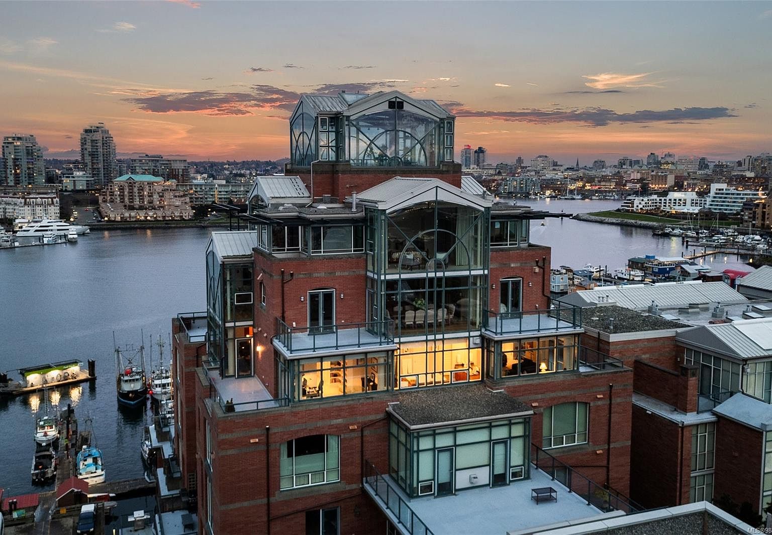 21 Dallas Rd #1101, Victoria, BC V8V 4Z9 | Zillow