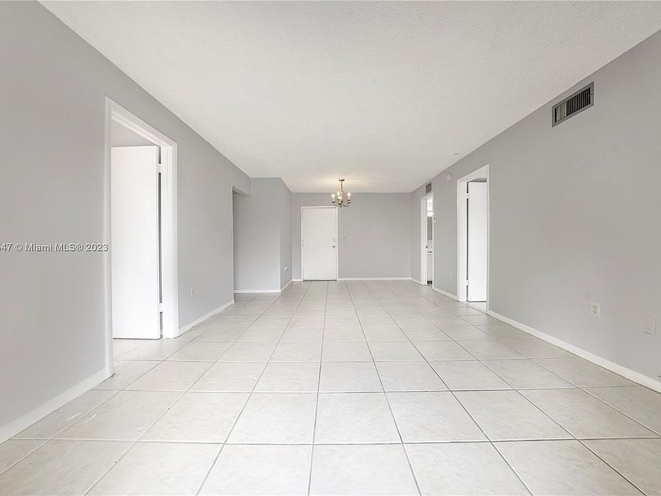 4705 NW 7th St APT 203-7, Miami, FL 33126 | Zillow