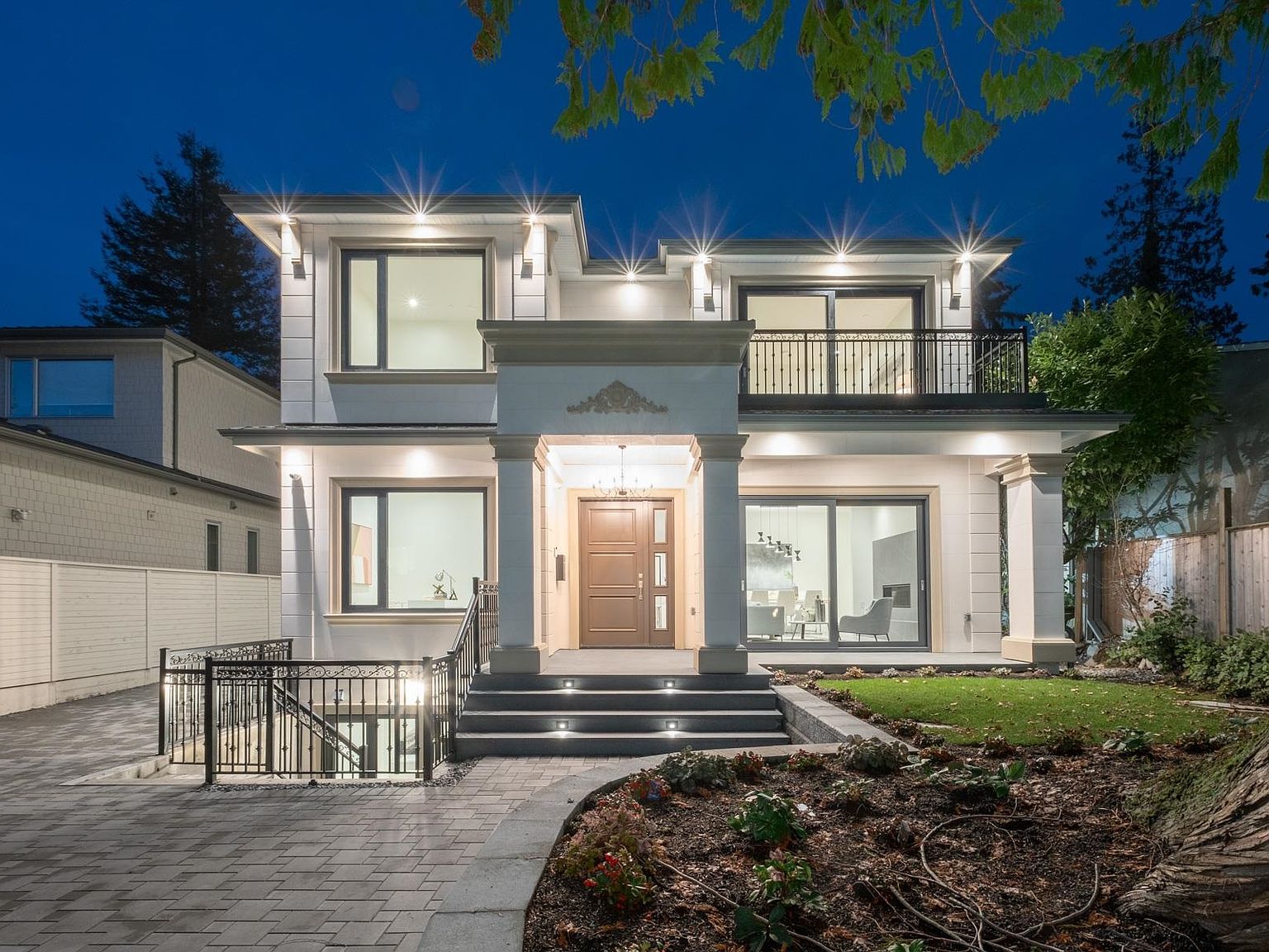 2211 Haywood Ave, West Vancouver, BC V7V 1W4 | Zillow