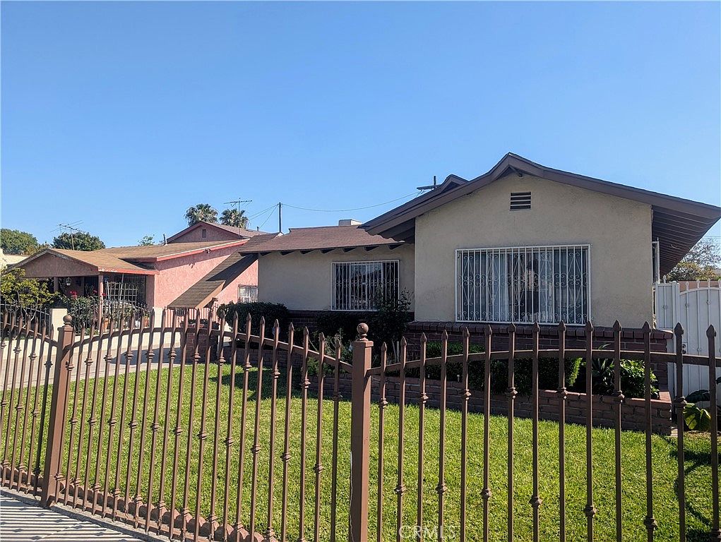 2912 Santa Ana St South Gate Ca 90280 Zillow