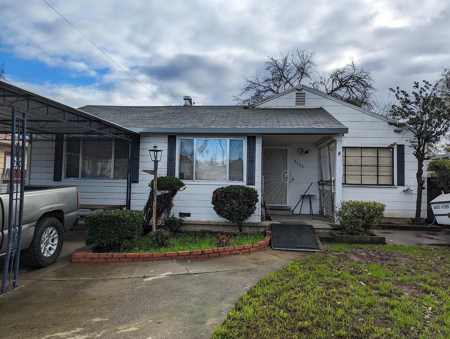 2356 W Harding Way, Stockton, CA 95203 | Zillow