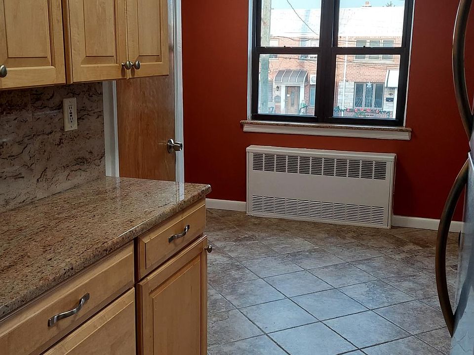 6142 69th Ln FLOOR 2, Middle Village, NY 11379 | Zillow