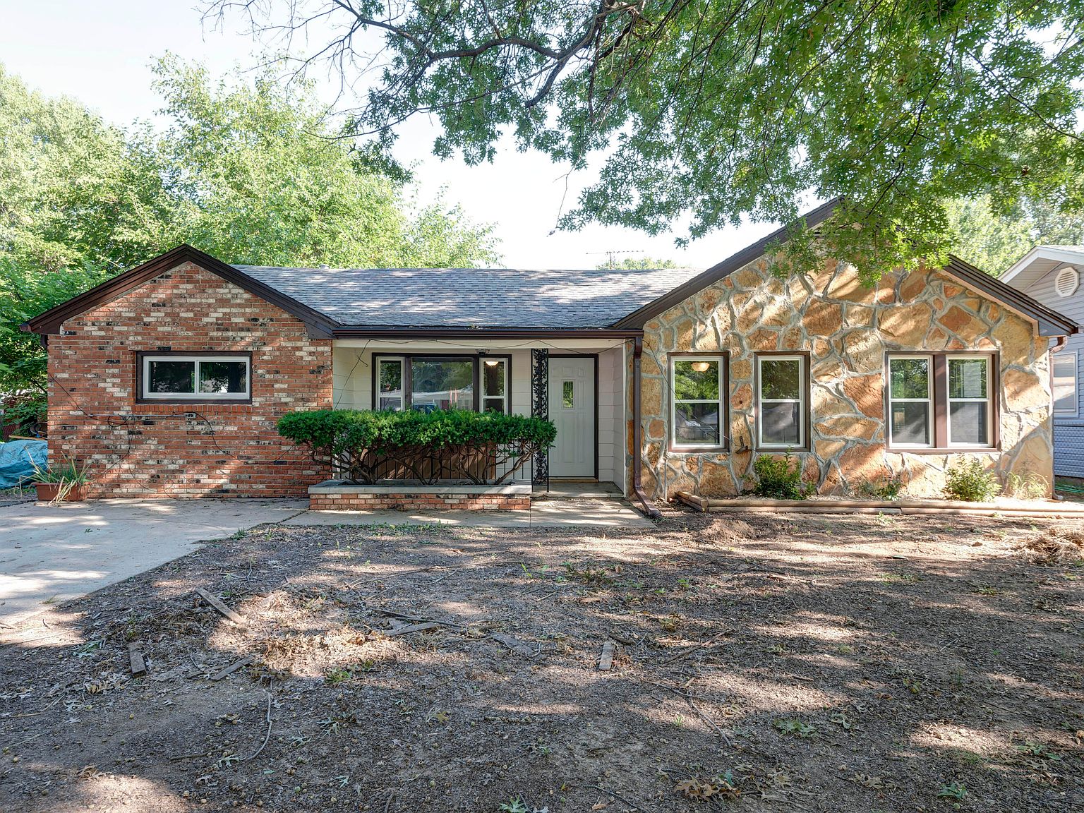 729 W Tracy St, Springfield, MO 65807 | Zillow