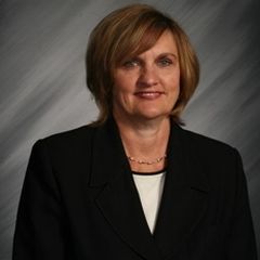 Val Moser - Real Estate Agent in Eau Claire, WI - Reviews | Zillow