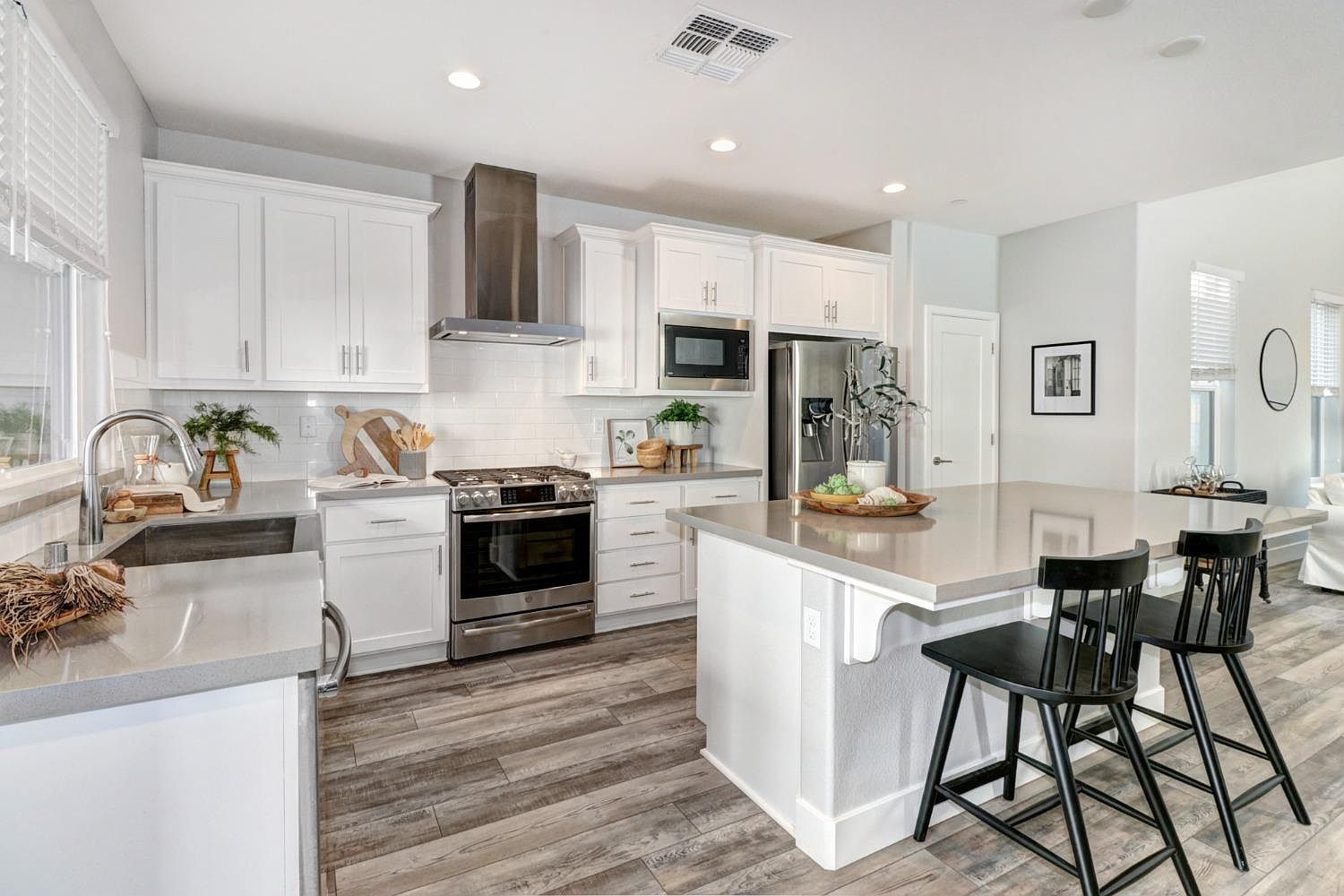 328 Caramel Ln, Sacramento, CA 95814 | Zillow