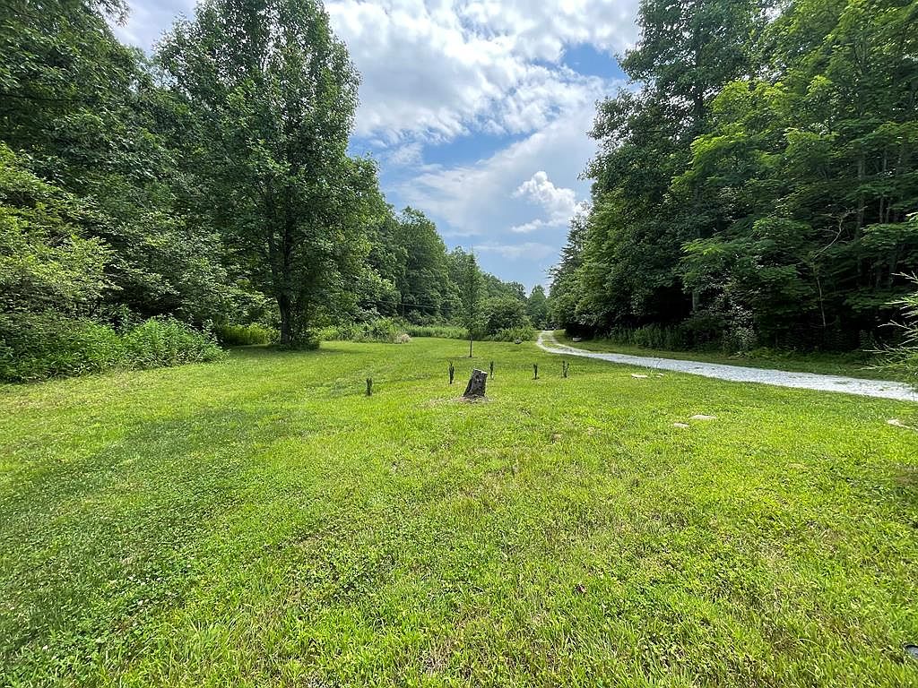 35 Cotton Rd, Franklin, NC 28734 | MLS #26031469 | Zillow