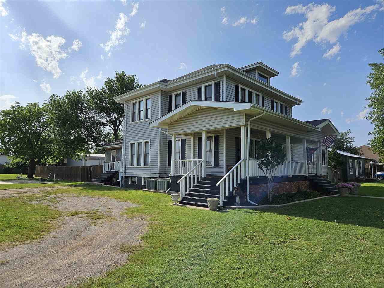 611 Wichita Ave, Devol, OK 73531 | MLS #165715 | Zillow