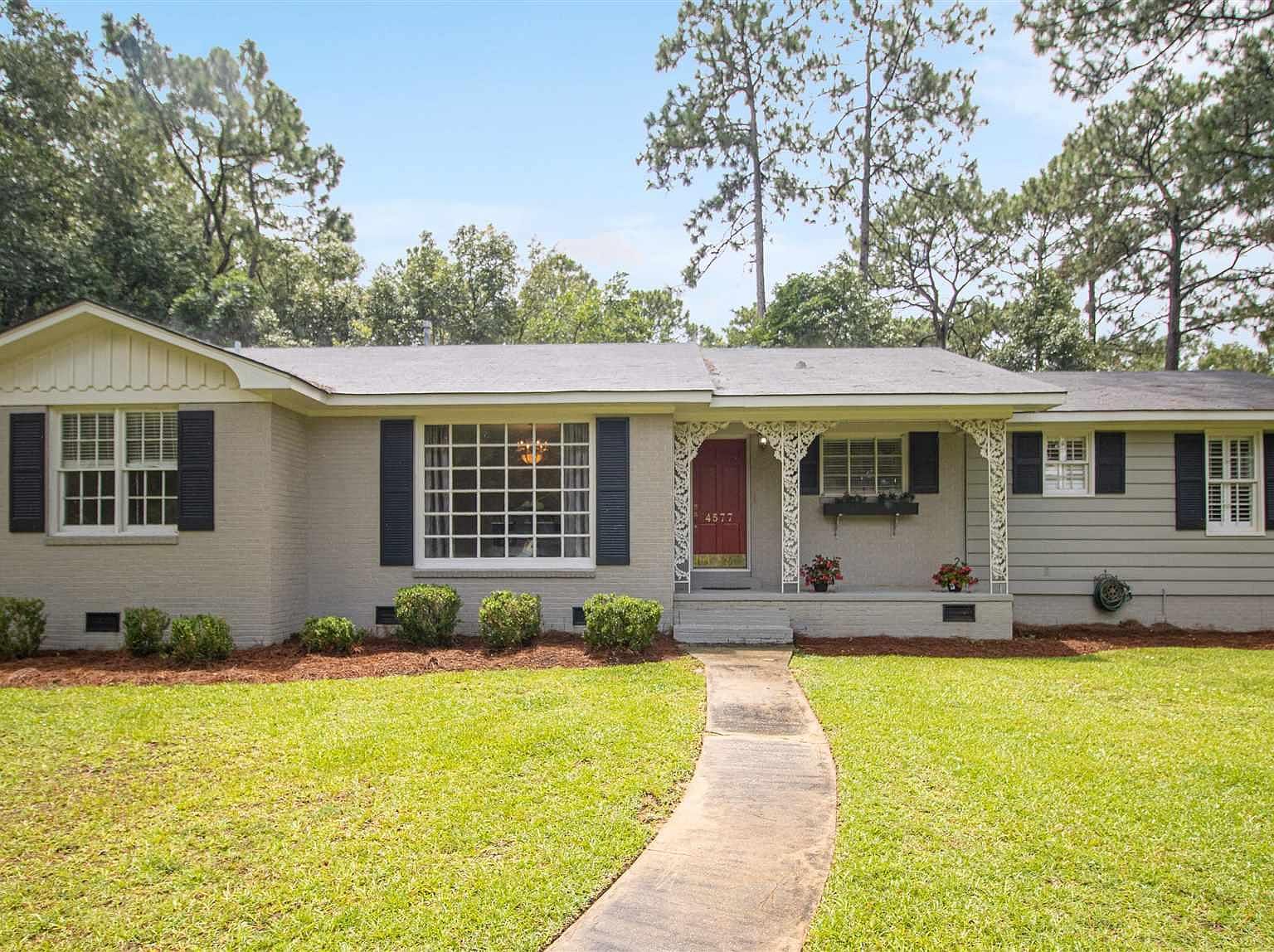 4577 Hillview Dr, Mobile, AL 36609 | Zillow