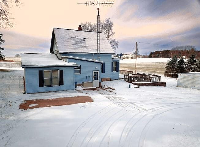 N2345 River Oaks Road, Reeseville, WI 53579 | Zillow