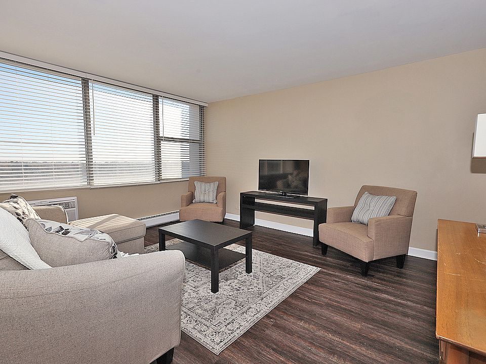 33 N Main St APT 7J, Lombard, IL 60148 | MLS #11930686 | Zillow