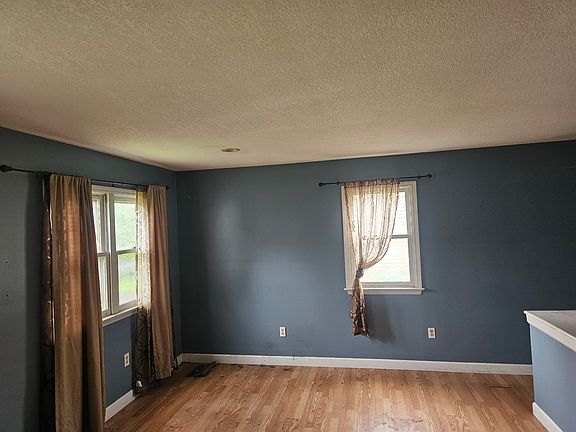 124 Reynick Ave, Saginaw, MI 48602 | Zillow