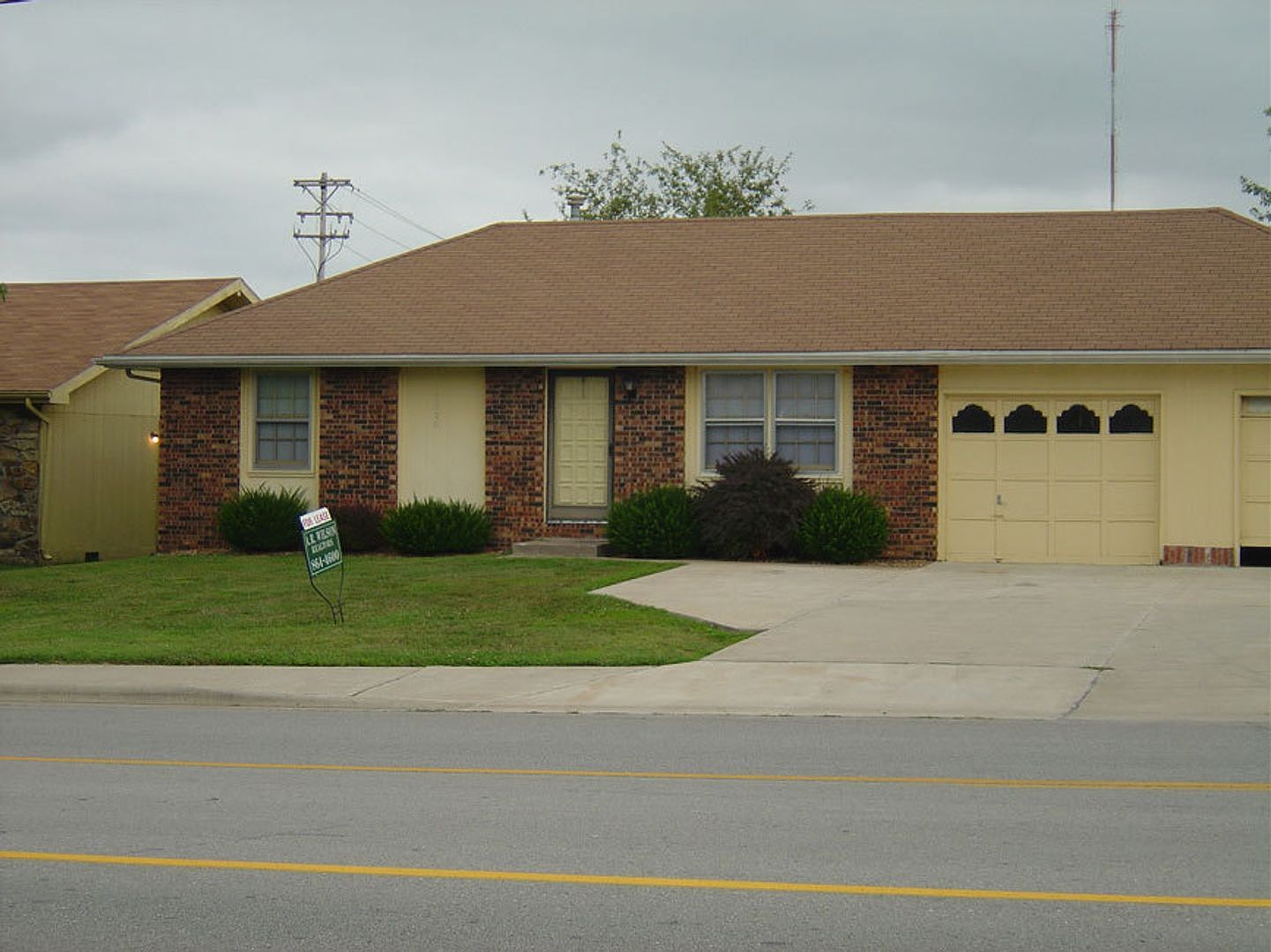 3526 S Farm Road 135, Springfield, MO 65807 | Zillow