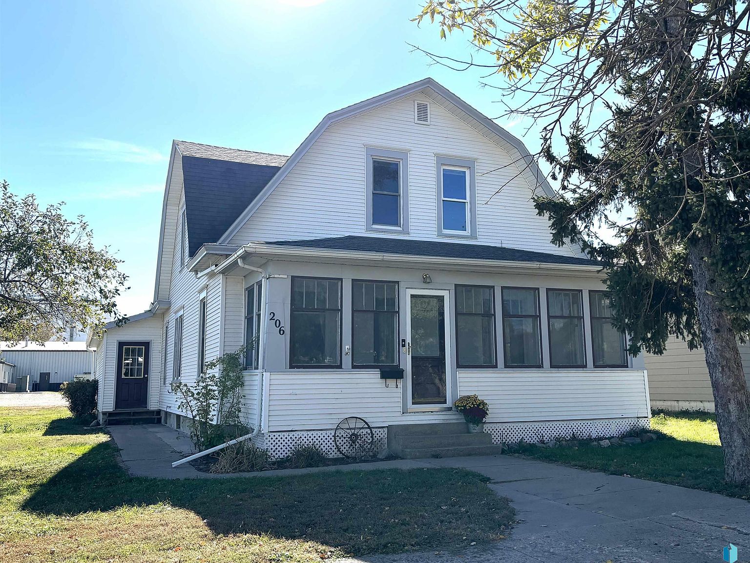206 W 2nd St, Miller, SD 57362 | Zillow