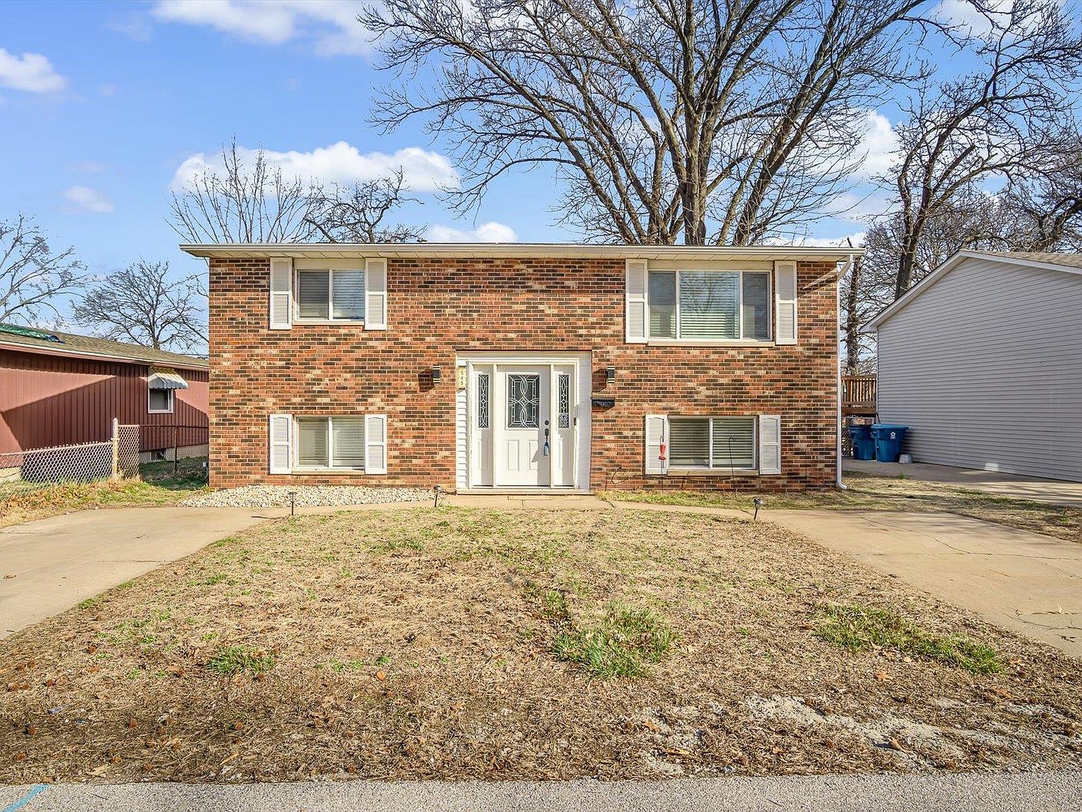 545 Grove Ave, Wood River, IL 62095 | MLS #25016305 | Zillow