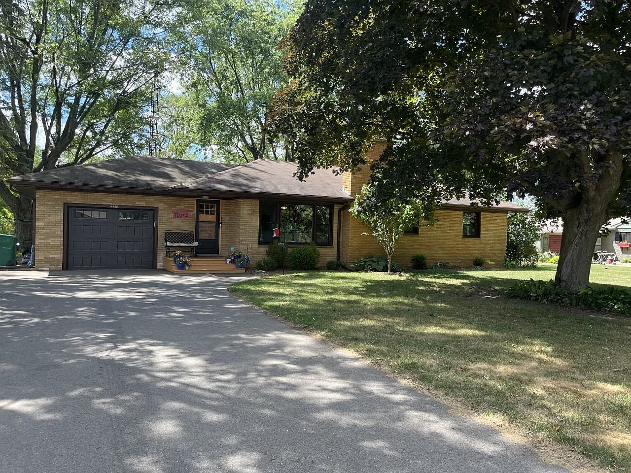 4436 Killarney Park, Burton, MI 48529 | Zillow