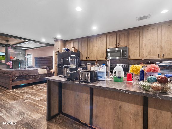 656 Robert Dailey Rd, Sunset, LA 70584 | MLS #2020022016 | Zillow