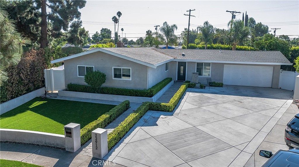 22912 Elkwood St, Canoga Park, CA 91304 | Zillow
