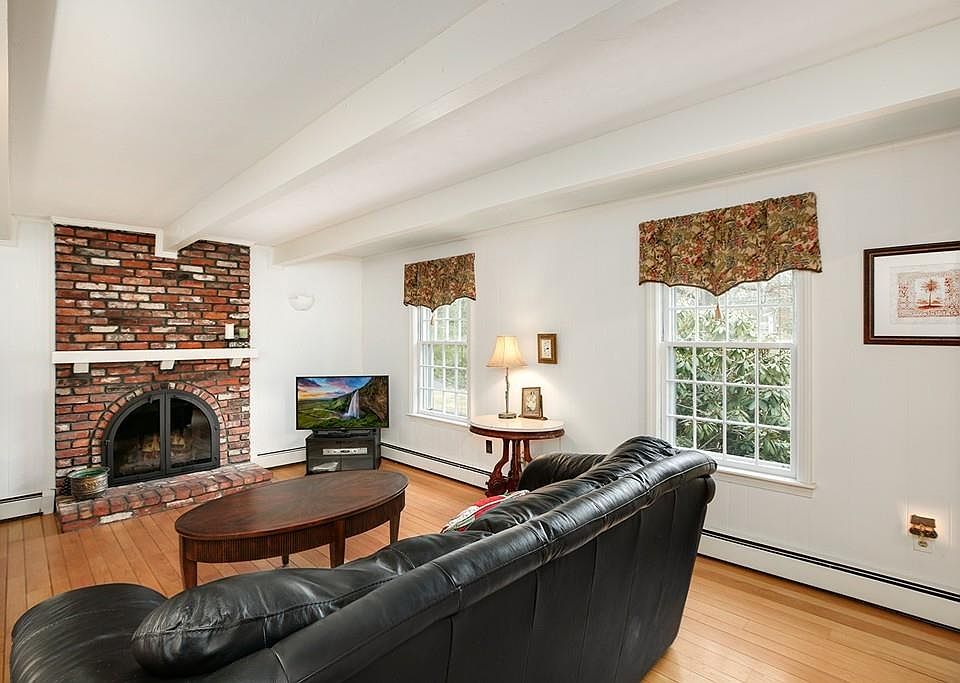 67 Michele Ln Braintree Ma 02184 Zillow