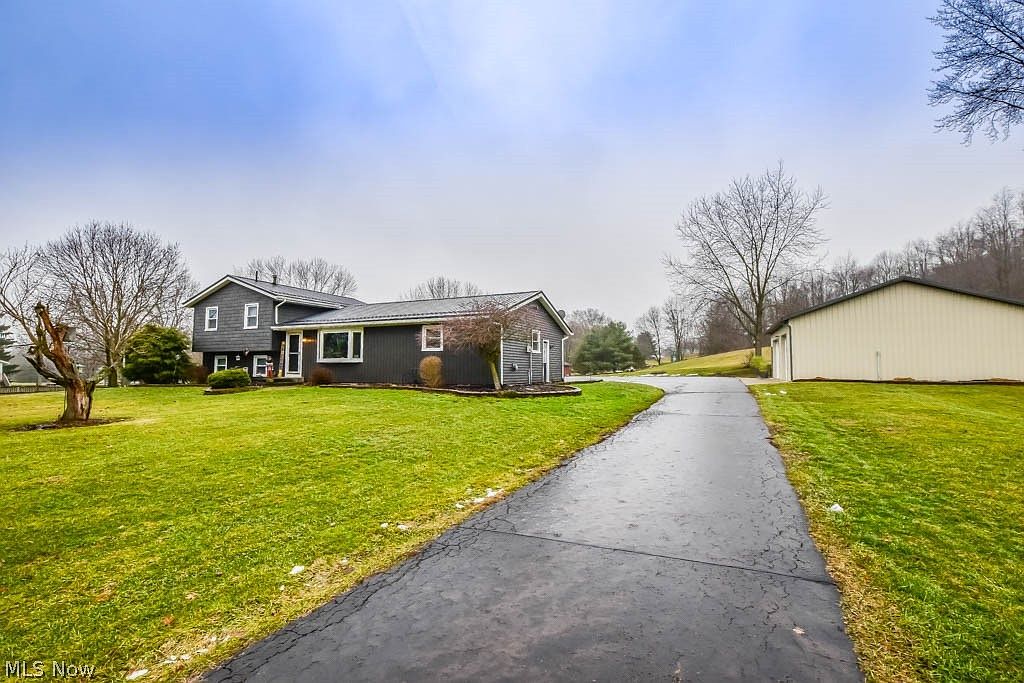 6832 Hampsher Rd, New Franklin, OH 44216 | Zillow