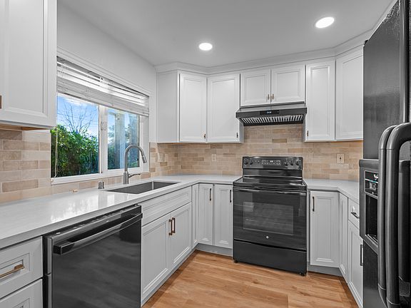 822 Harliss Ave, San Jose, CA 95110 | Zillow