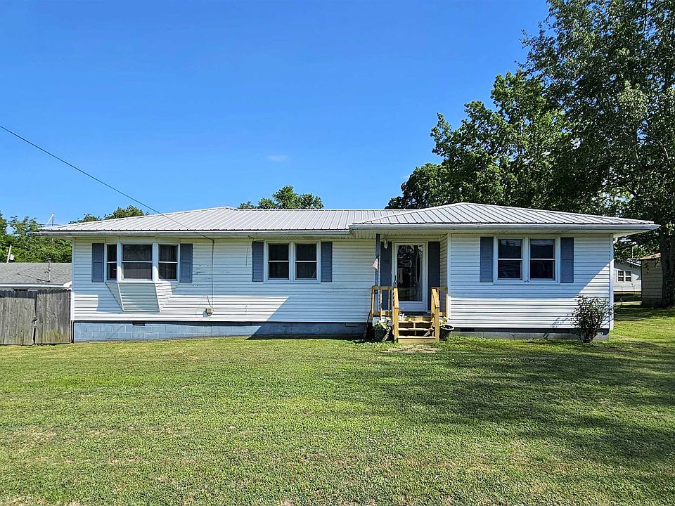 148 W 2nd St, Grand Chain, IL 62941 | Zillow