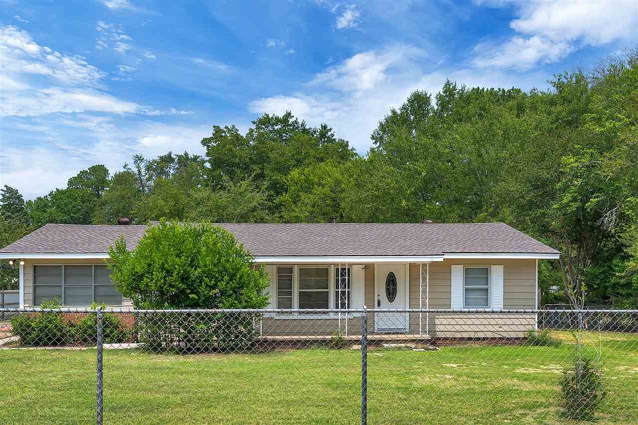 207 W Sarah Ave, Longview, TX 75604 | Zillow