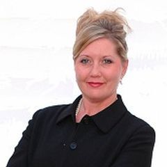 Elizabeth Munson - Real Estate Agent in Cornelius, NC - Reviews | Zillow
