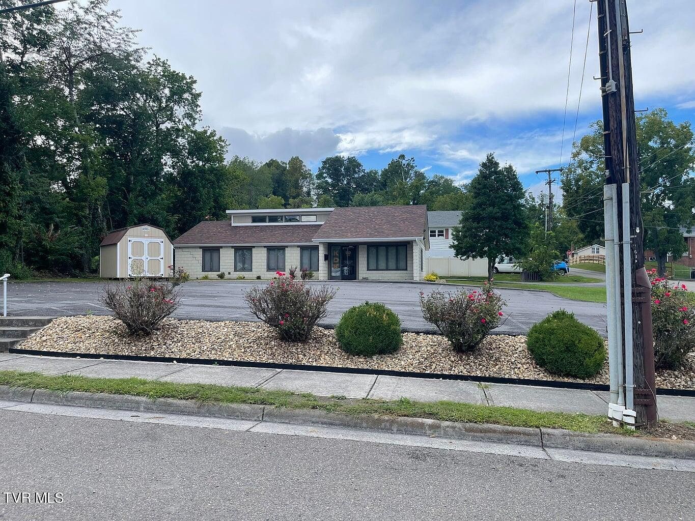 203 Front St W, Coeburn, VA 24230 | MLS #9965258 | Zillow