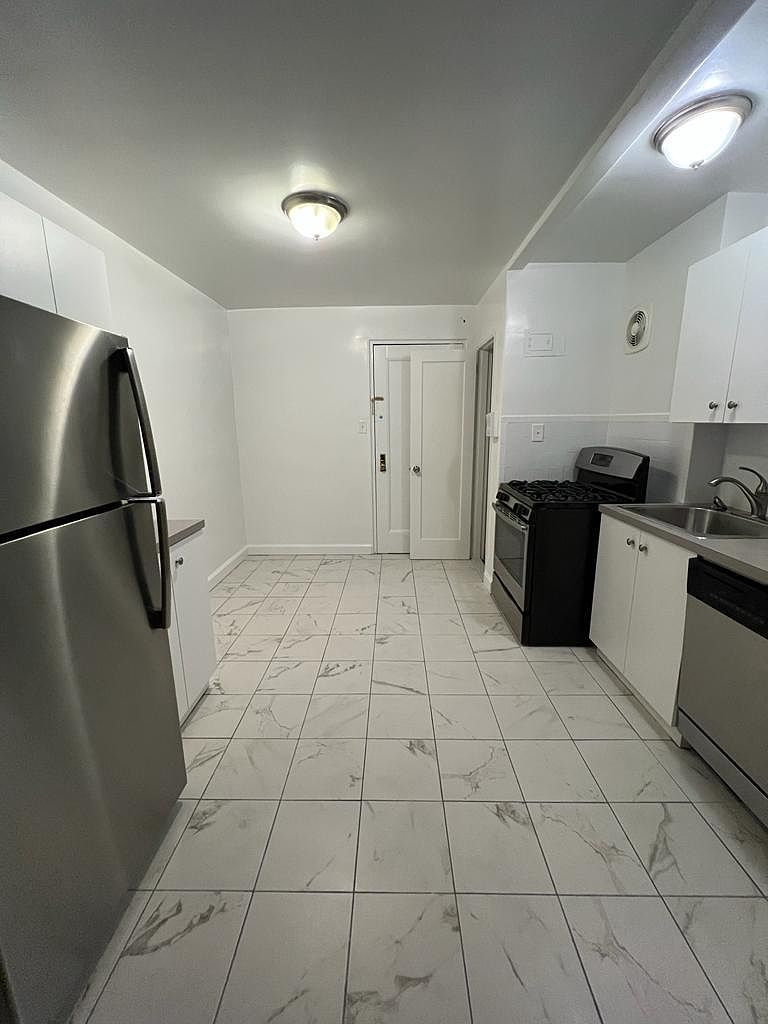 8230 138th St #5D, Jamaica, NY 11435 | Zillow