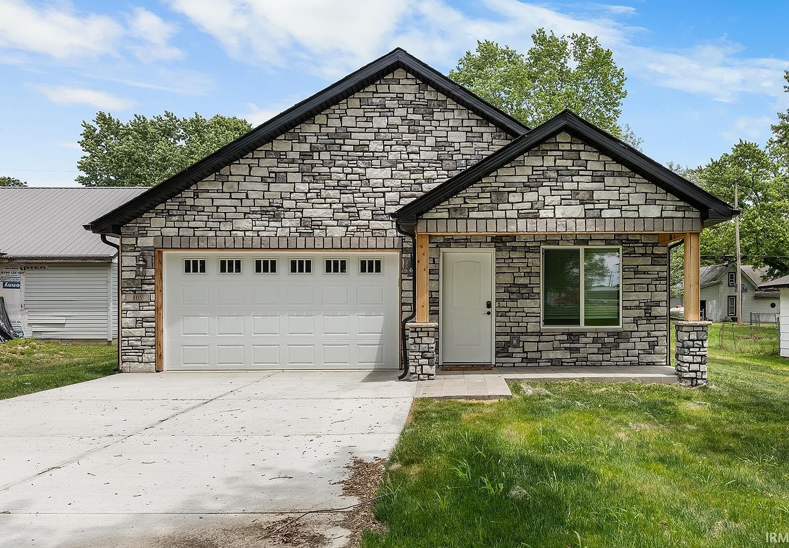 105 N Railroad St, Colfax, IN 46035 | Zillow