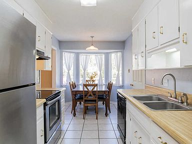 2946 Ranchette Sq, Gulf Breeze, FL 32563 | Zillow