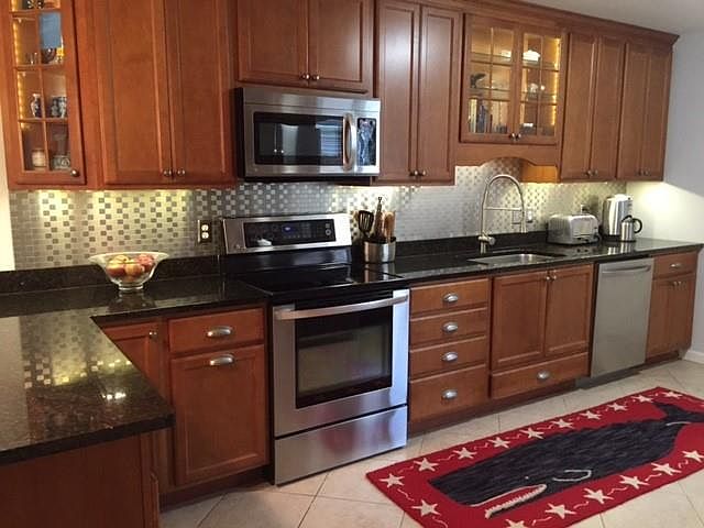 47 Foreside Common Drive UNIT 47, Falmouth, ME 04105 | Zillow