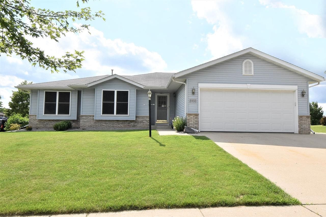 2400 Emslie Dr, Waukesha, WI 53188 | Zillow