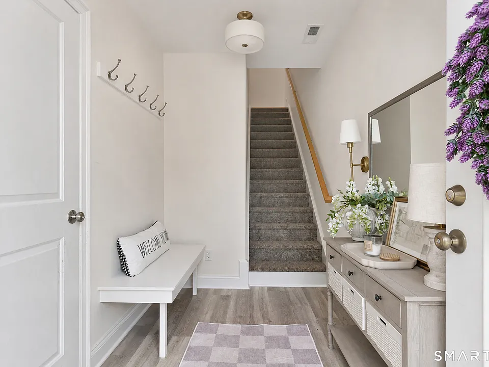 Valley View Townhomes - 43 George St Seymour CT | Zillow