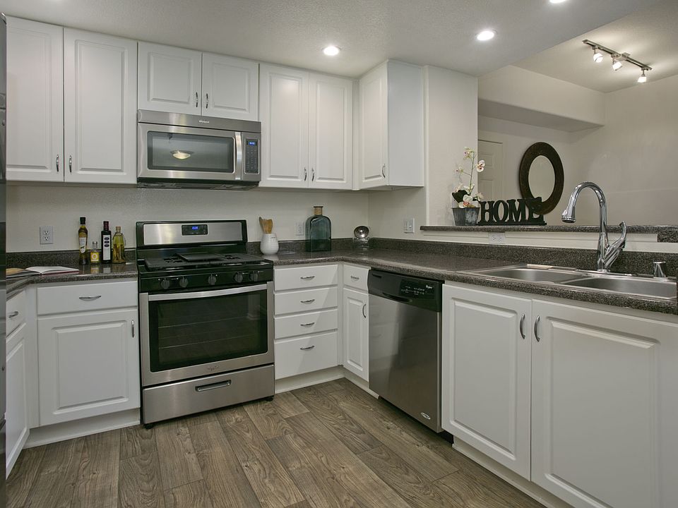 Parc Chateaux - 24979 Constitution Ave Stevenson Ranch, CA | Zillow