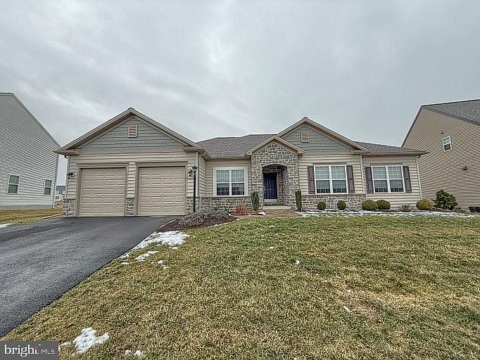 4 Osborne Ct Mechanicsburg Pa 17050 Zillow