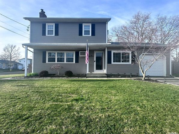 Holbrook NY Real Estate - Holbrook NY Homes For Sale | Zillow